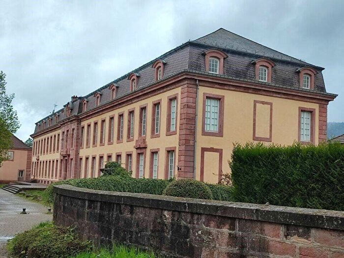 Appartement à louer - Senones - 4 pièces - 3 chambres