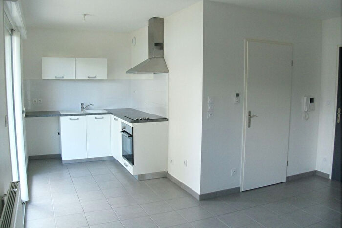 Appartement à louer - Saint-Denis-en-Val - 2 pièces - 1 chambre