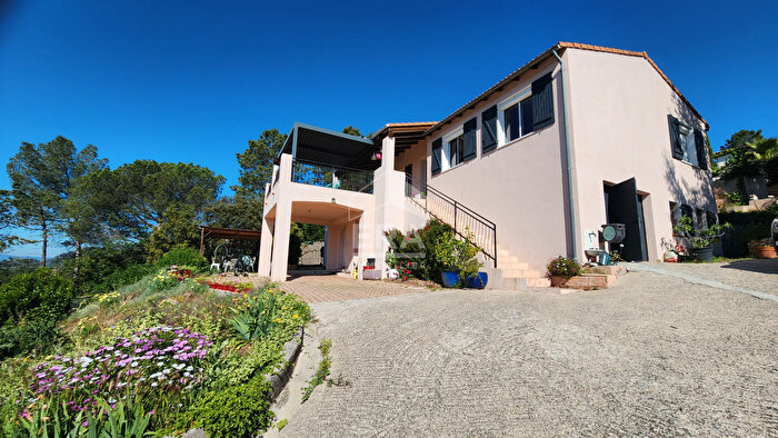 Maison 6 pièces à Vidauban, à vendre