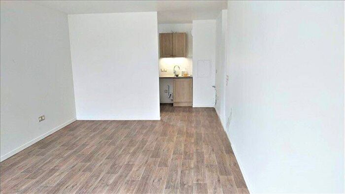 Appartement à louer - Chemin de lîle, Nanterre - 3 pièces - 2 chambres