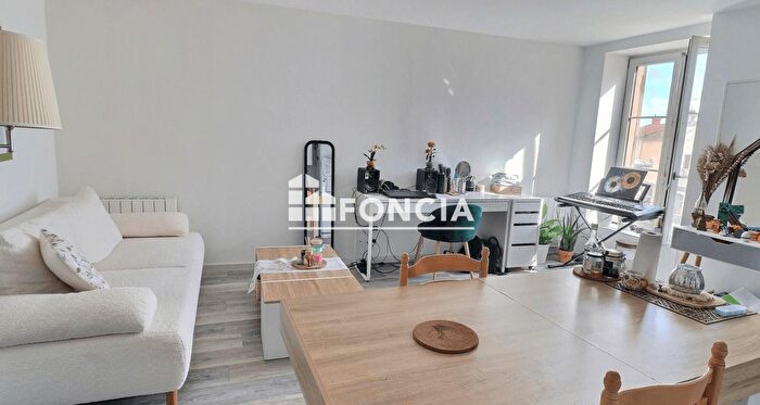 Saint-Genis-Laval, Centre-ville - Appartement 3 pièces à vendre