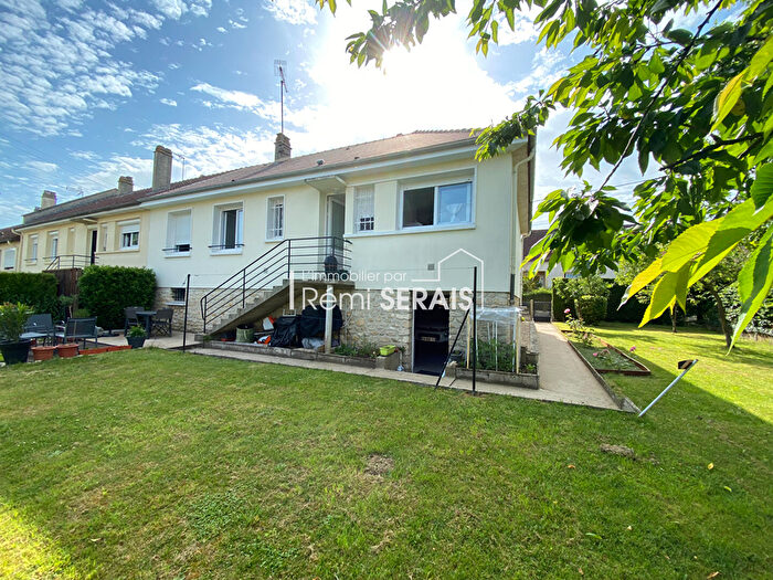 Argentan, Est : Maison 4 pièces à vendre