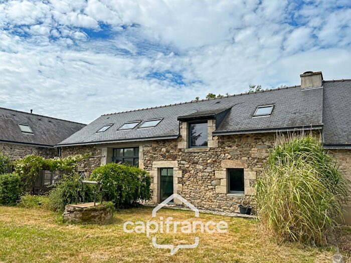 Saint-Gérand : Maison 12 pièces à vendre