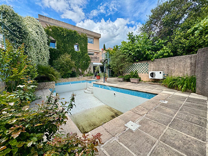 Nîmes, Jean Jaurès : Maison 10 pièces à vendre