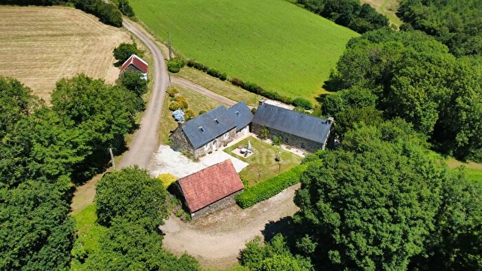 Maison 10 pièces à vendre à Scrignac