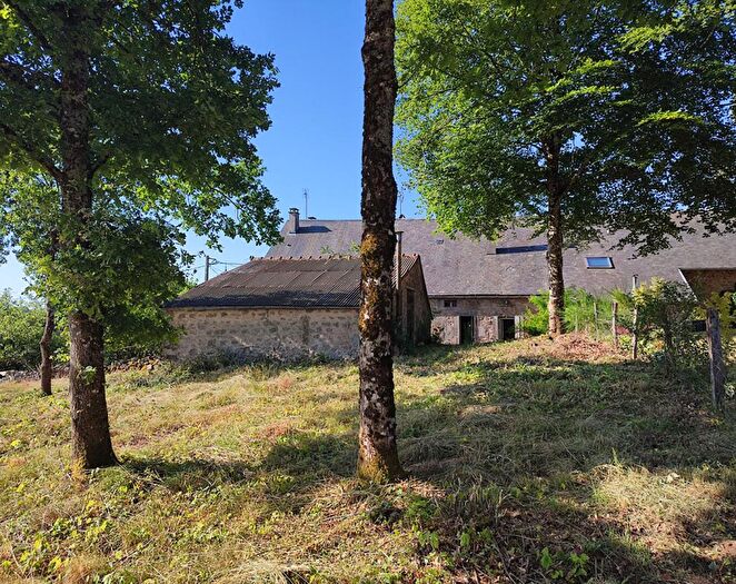 Maison 2 pièces à Saint-Martin-du-Puy, à vendre