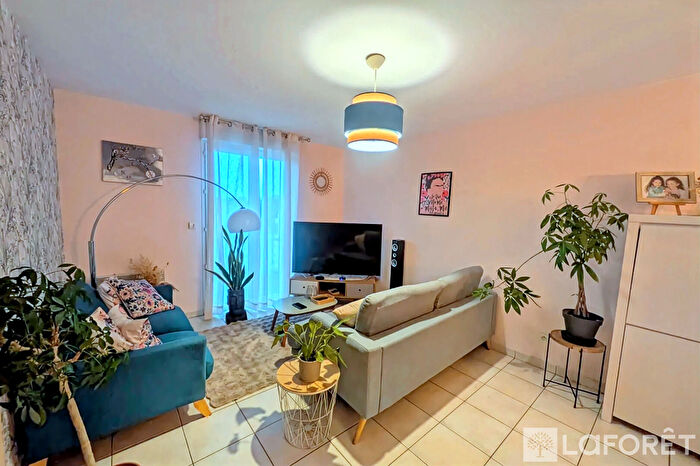 Maison à vendre - Saint-André-de-Cubzac - 8 pièces - 6 chambres