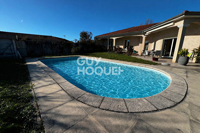 Maison à vendre - Feurs - 6 pièces - 5 chambres