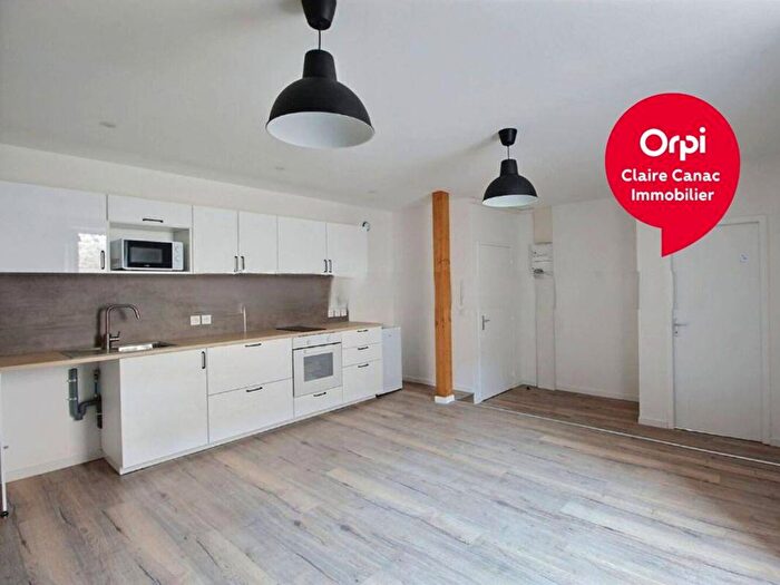 Appartement à louer - République, Mazamet - 2 pièces - 1 chambre