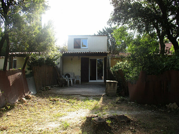 Maison à louer - Nîmes, Vacquerolles, Golf - 2 pièces - 1 chambre