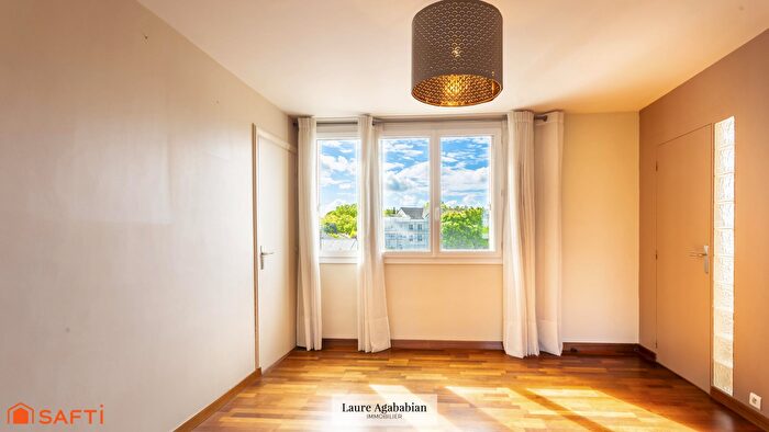Appartement 4 pièces à vendre - Bagneux, Centre-ville