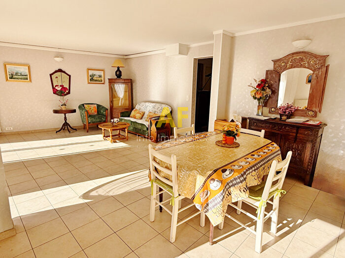 Appartement à vendre - Saint-Raphaël, Centre-ville - 3 pièces - 2 chambres