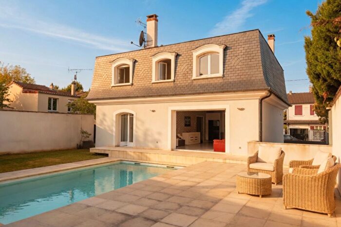 Maison 7 pièces à vendre à Sucy-en-Brie, Gare, Noyers, Berges de Sucy