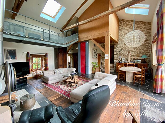 Maison 5 pièces à Peyrat-le-Château, à vendre