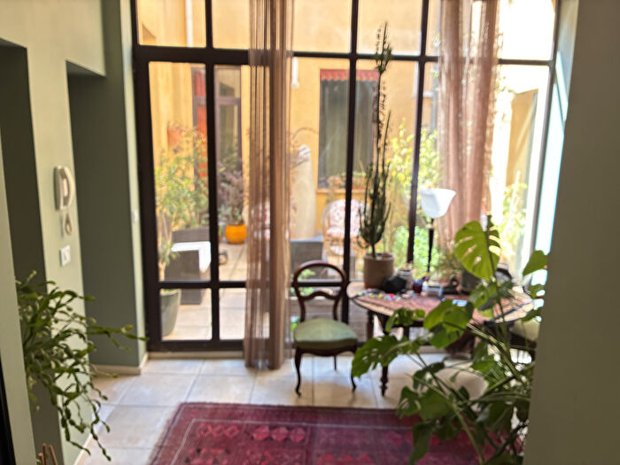 Appartement à vendre - Nîmes, Ecusson, Arènes - 4 pièces - 3 chambres