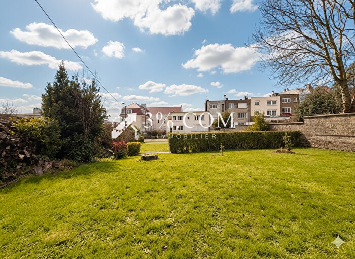 Maison à vendre - Boulogne-sur-Mer, Vieille ville, Dernier Sou, Vieil Atre - 10 pièces - 5 chambres