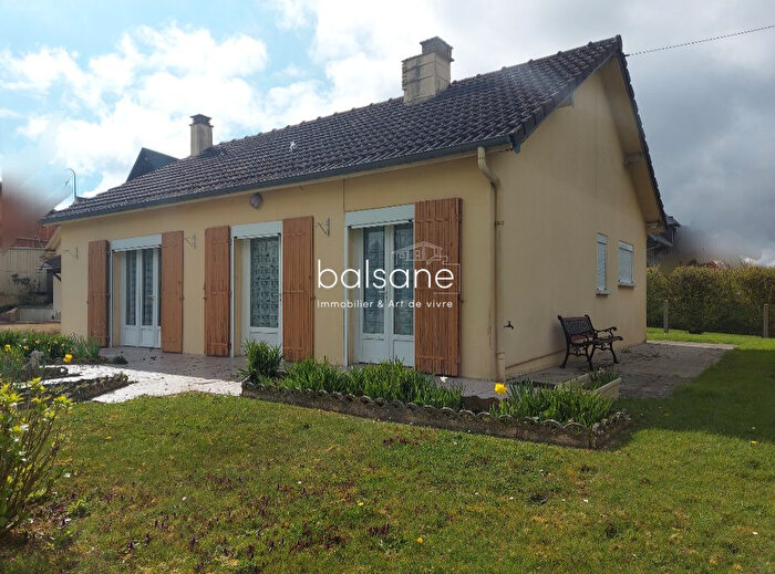 Bourgtheroulde-Infreville : Maison 3 pièces à vendre