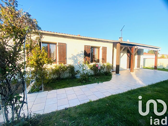 Maison à vendre - Saint-Sulpice-de-Royan - 4 pièces - 3 chambres