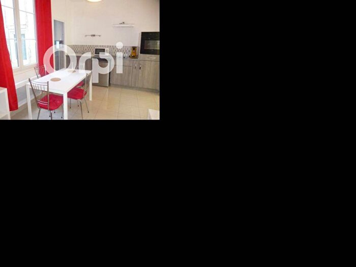 Appartement à louer - Ecusson-Ile Saint Laurent, Chalon-sur-Saône - 2 pièces - 1 chambre