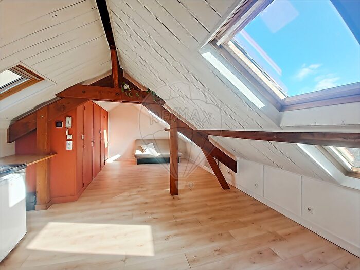 Appartement à louer - Nantes, Saint-Clément, Jardin des plantes, Caserne Lamoricière - 1 pièce