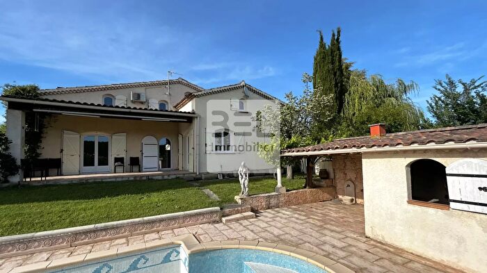 Maison à vendre - Uzès - 9 pièces - 3 chambres