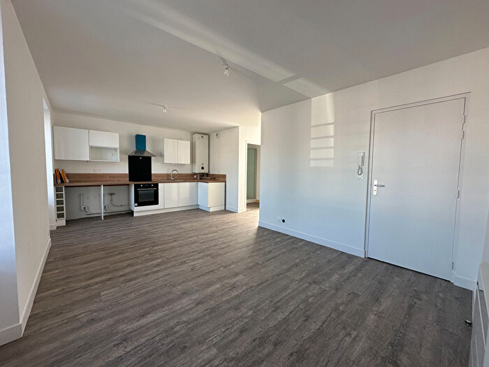 Appartement à louer - Bellengreville - 3 pièces - 2 chambres