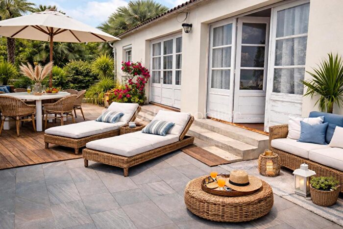 Maison à vendre - Cozes - 5 pièces - 3 chambres