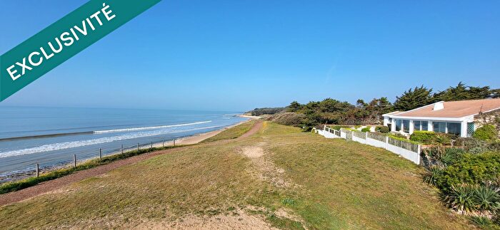 Maison à vendre - Saint-Vincent-sur-Jard - 8 pièces - 4 chambres