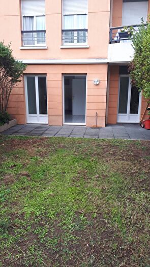 Appartement à louer - République, Suresnes - 2 pièces - 1 chambre