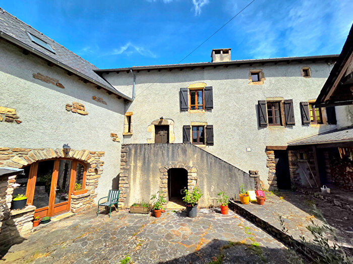 Maison 8 pièces à vendre - Prévinquières