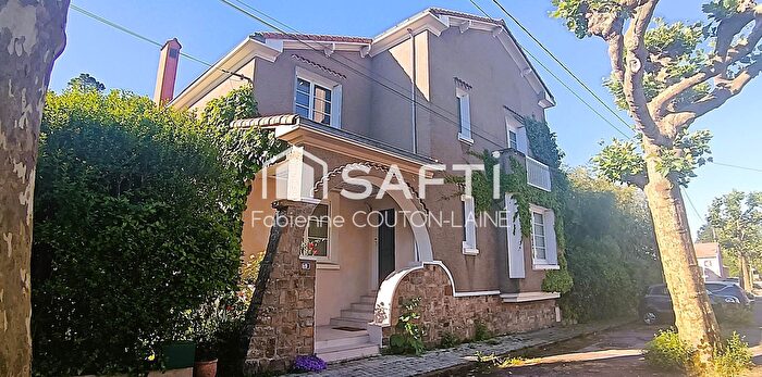 Maison 8 pièces à Aizenay, à vendre