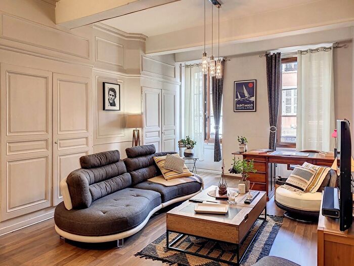 Appartement à louer - Villefranche-sur-Saône - 3 pièces - 2 chambres