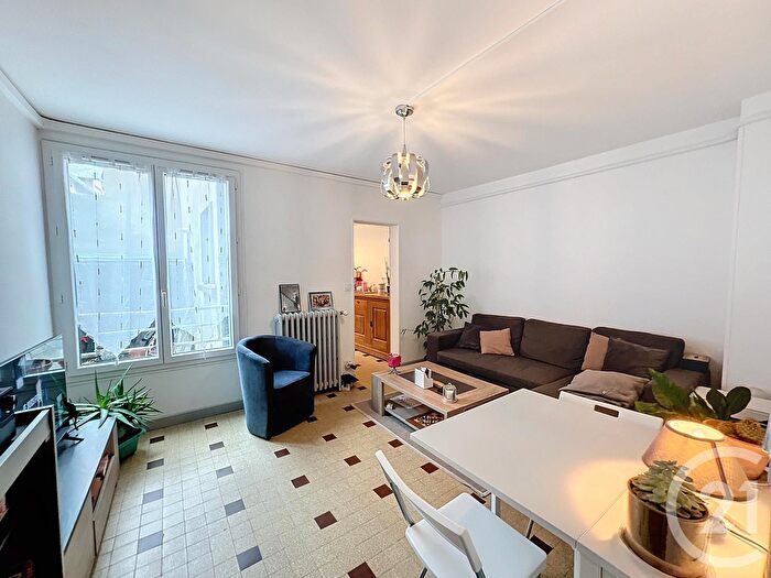 Appartement à louer - Romorantin-Lanthenay, Bourgeau - 3 pièces - 2 chambres