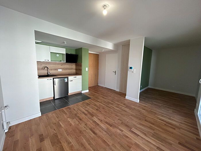 Appartement à louer - Besançon, Clairs-Soleils, Vareilles - 1 pièce