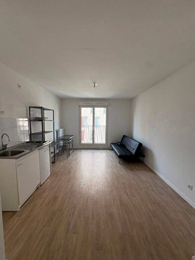 Appartement à louer - Les Vignes, Bobigny - 1 pièce