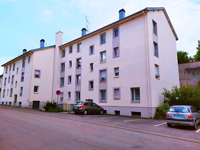 Appartement à louer - Charmes - 3 pièces - 2 chambres