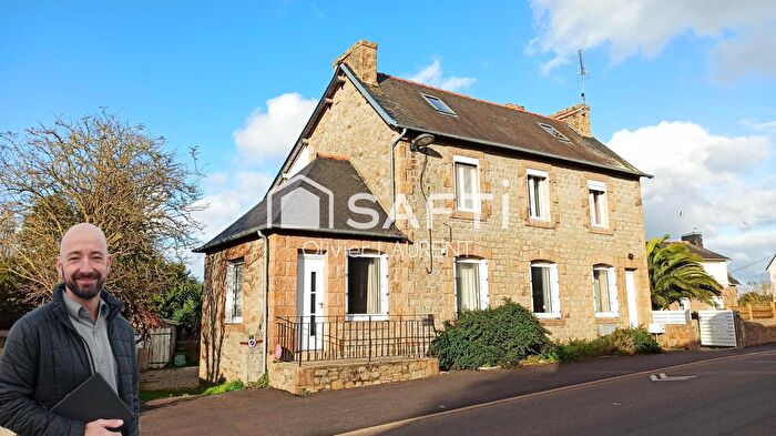 Maison à vendre - Trélévern - 8 pièces - 5 chambres