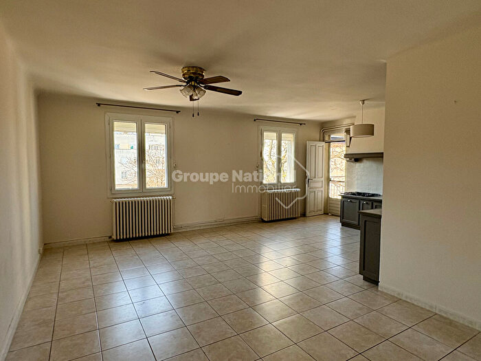 Appartement à vendre - Arles, Trinquetaille - 4 pièces - 3 chambres