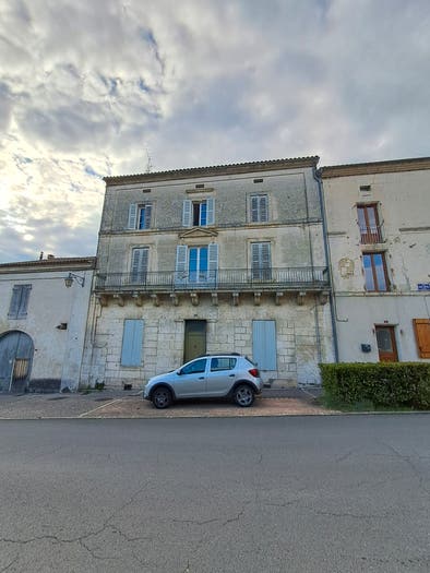 Maison 9 pièces à vendre - Mareuil