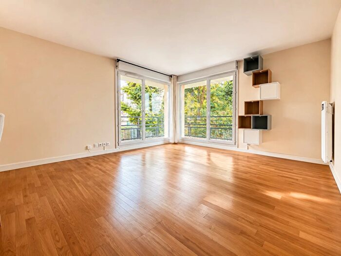 Le Plessis-Trévise, Centre-ville, Orly Parc : Appartement 3 pièces à vendre
