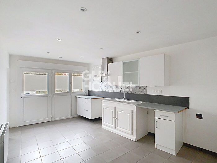 Appartement à vendre - Russy-Bémont - 3 pièces - 2 chambres