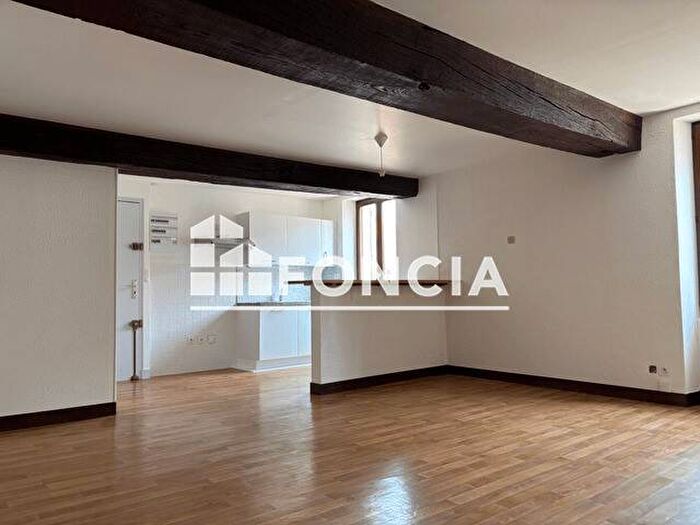 Appartement à louer - Faiencerie, Gien - 2 pièces - 1 chambre