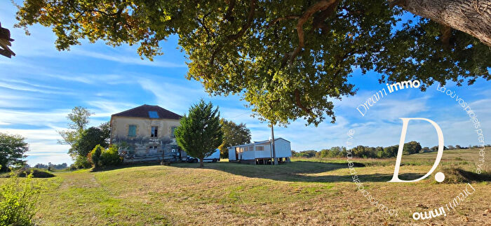 Maison à vendre - Toujouse - 9 pièces - 3 chambres