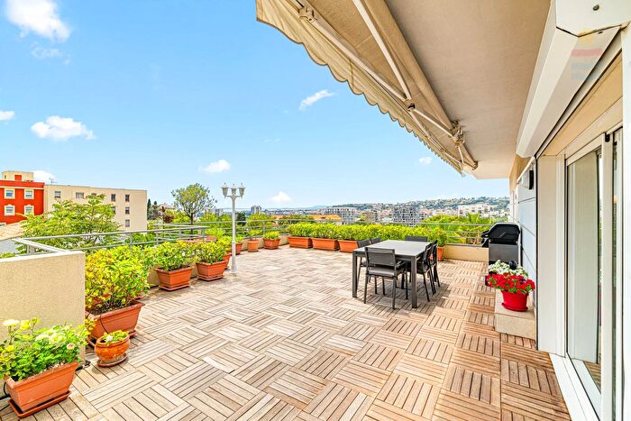 Nice, Sainte-Marguerite : Appartement 4 pièces à vendre