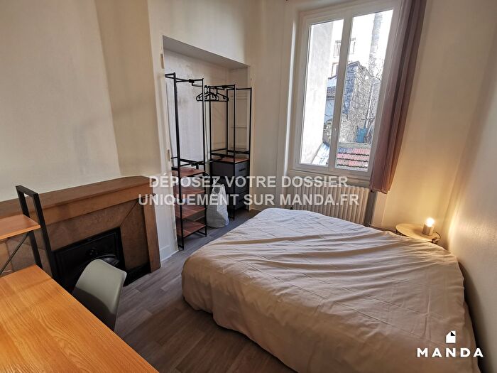 Appartement à louer - Saint-Étienne, Montaud - 5 pièces - 4 chambres