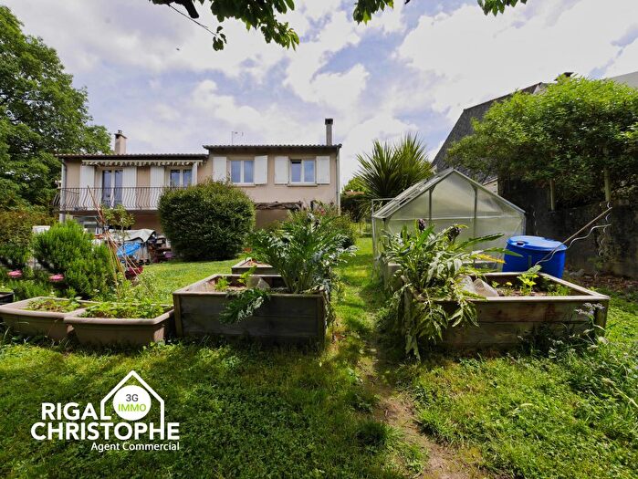 Maison à vendre - Mazamet - 5 pièces - 3 chambres