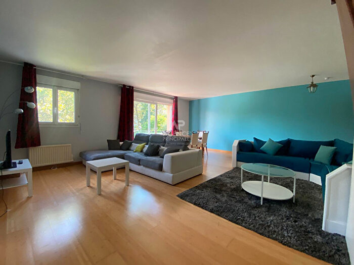 Nanterre, Centre-ville : Appartement 5 pièces à vendre