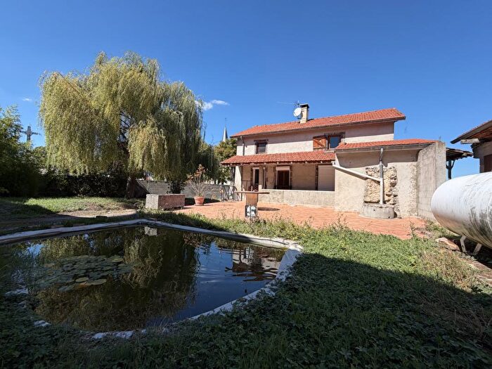 Maison 4 pièces à vendre à Saint-Ignat