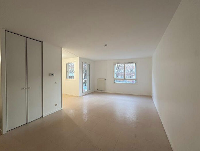 Appartement à louer - Rouen, Centre-ville Rive gauche - 3 pièces - 2 chambres