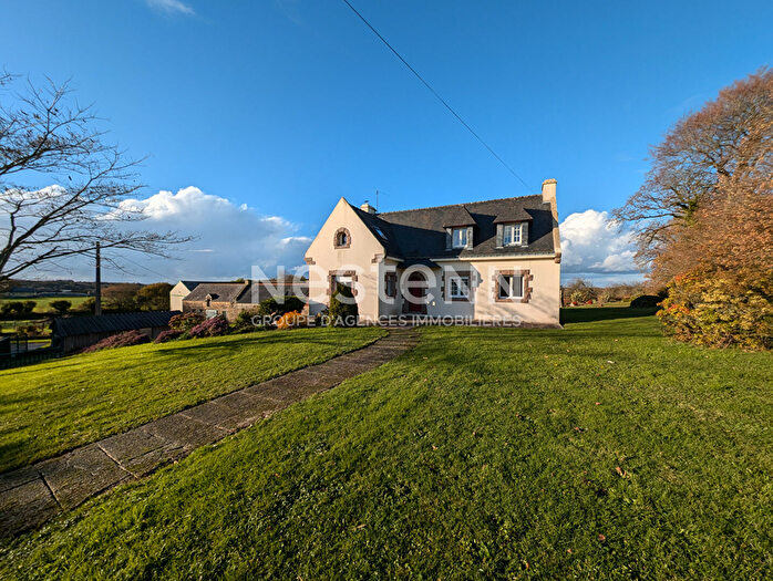 Maison à vendre - Plumelin - 8 pièces - 6 chambres